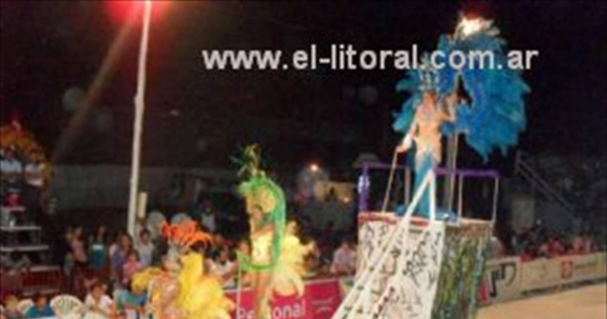 Con todo el ritmo y el color, las comparsas iniciaron su paso por el ...