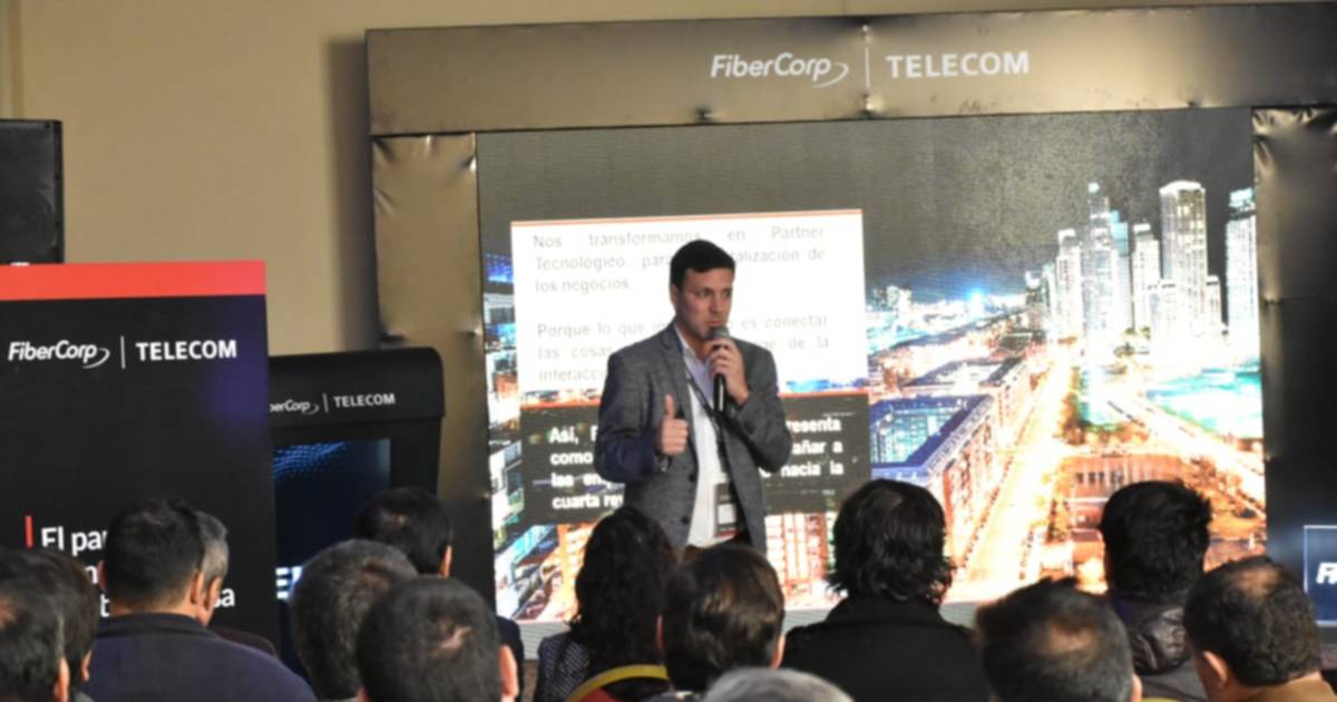 Fibercorp-Telecom presentó en Corrientes los beneficios de la ...