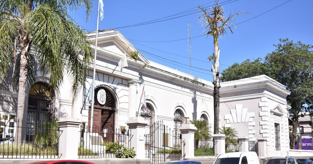 Tassano convocó a extraordinarias para tratar el aumento del boleto y ...